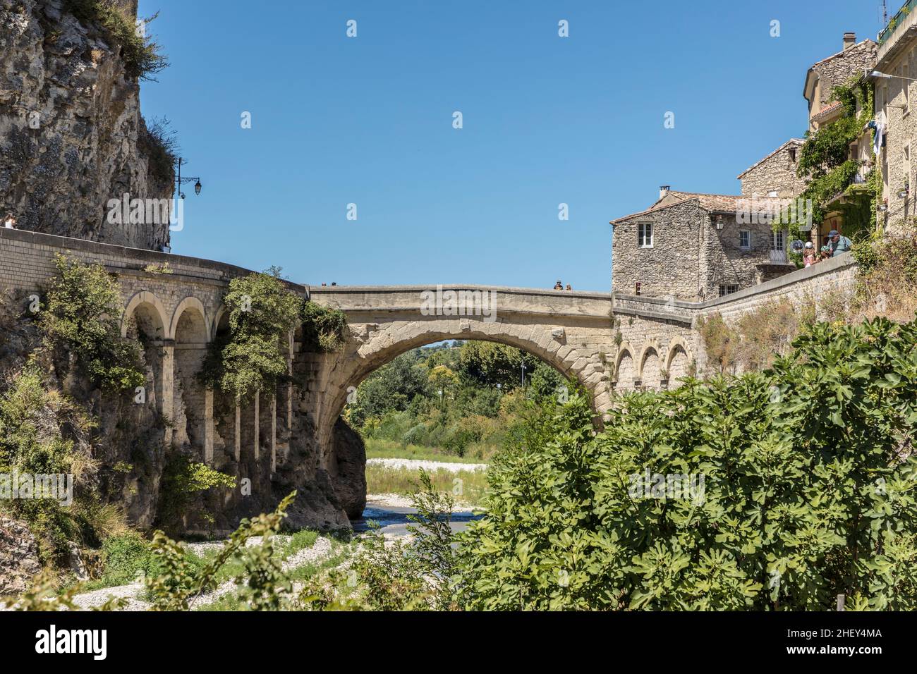 view to historic roman bridge in vaison la romaine Stock Photo - Alamy