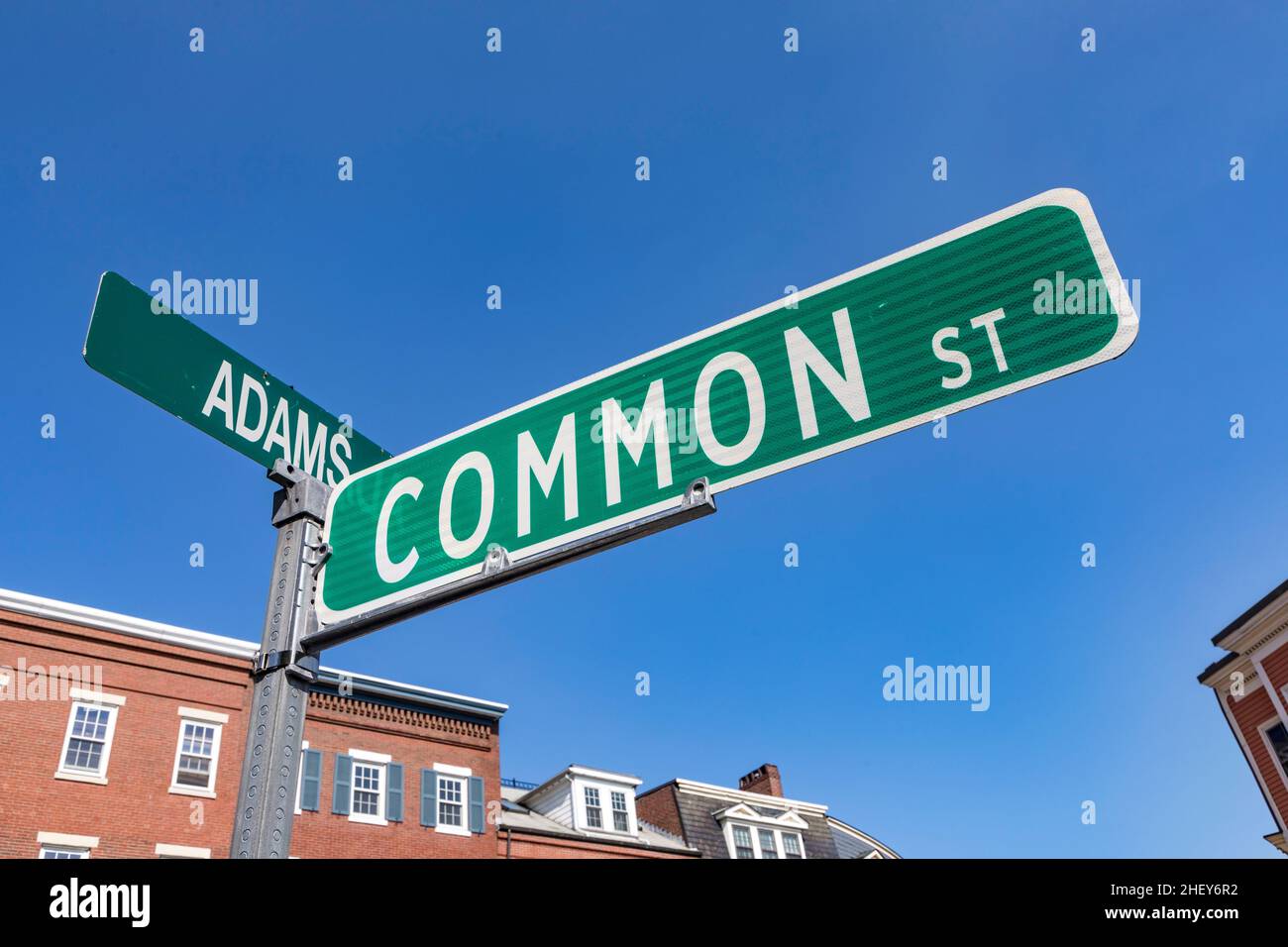 Common street hi-res stock photography and images - Alamy