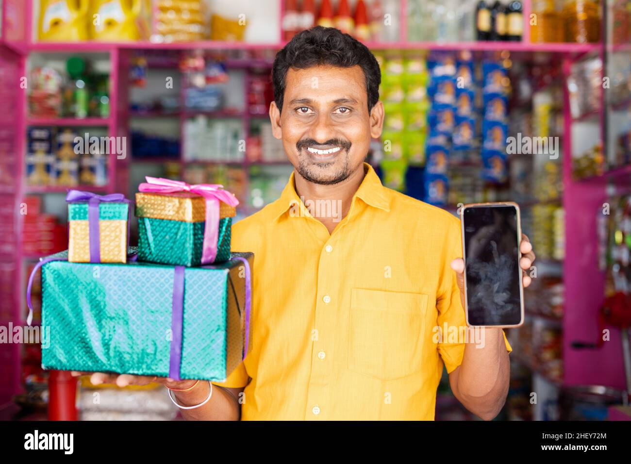 India kirana shop hi-res stock photography and images - Alamy