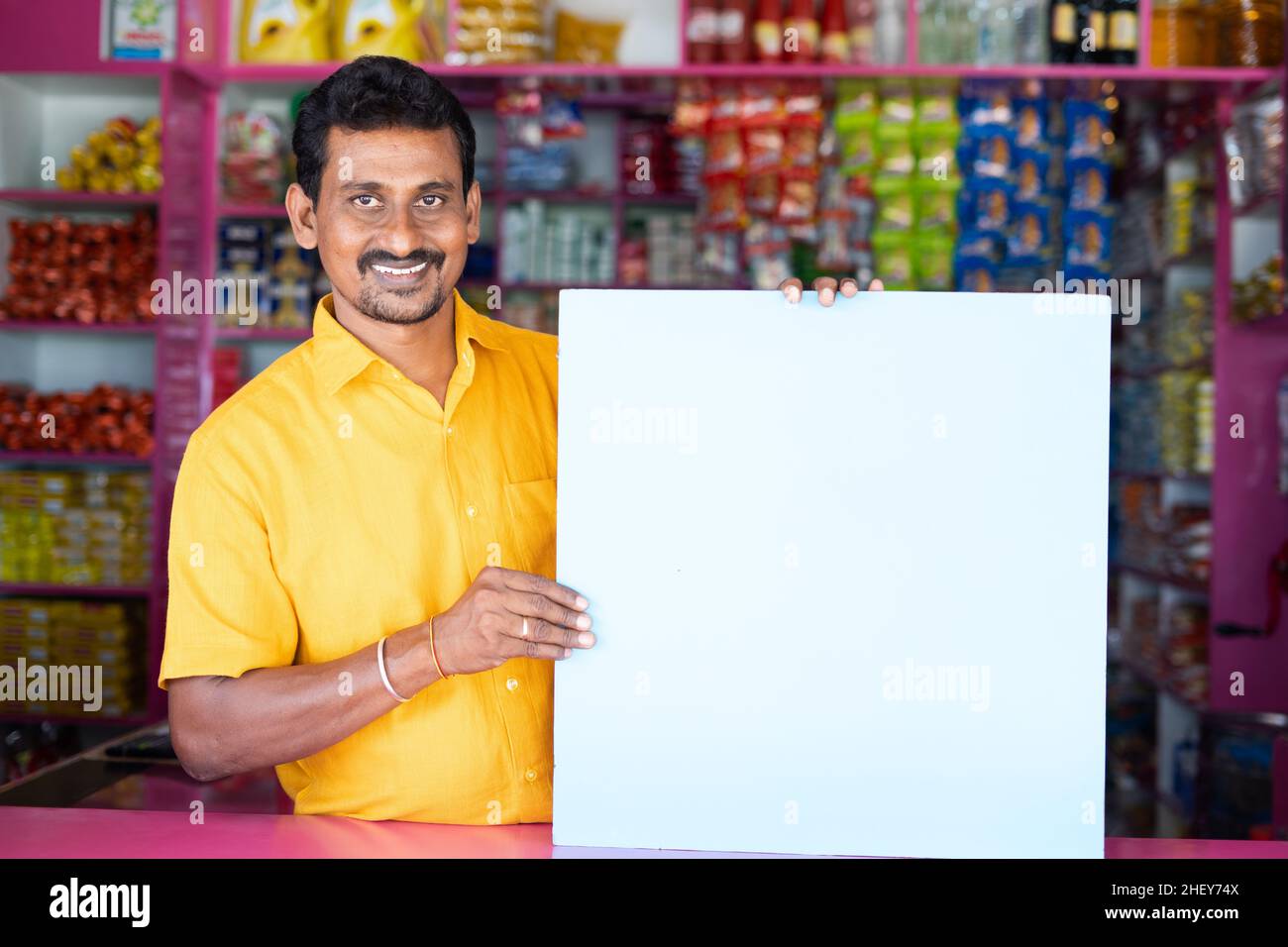 Kirana shop hi-res stock photography and images - Alamy