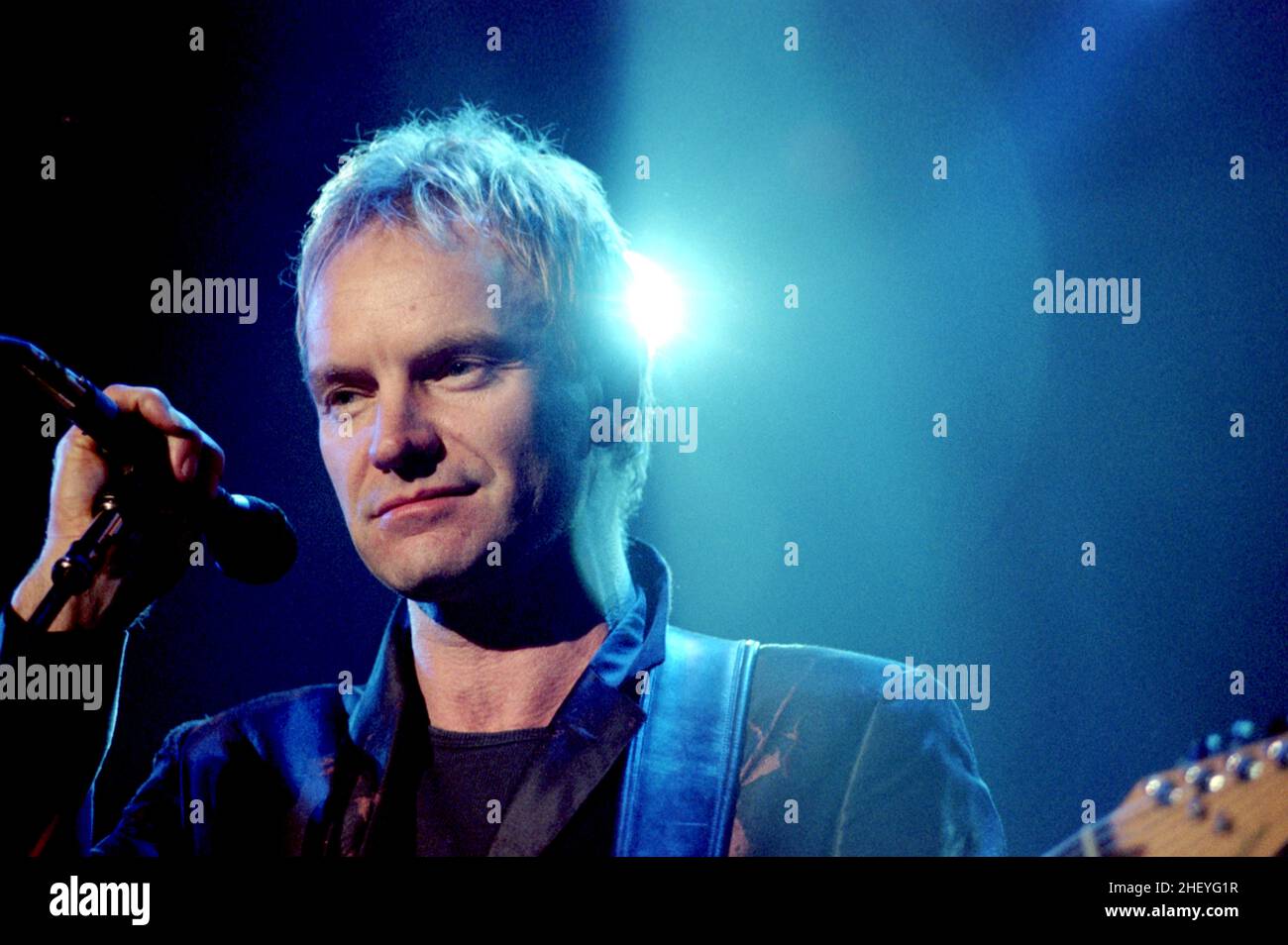 Sting 2000 hi-res stock photography and images - Alamy