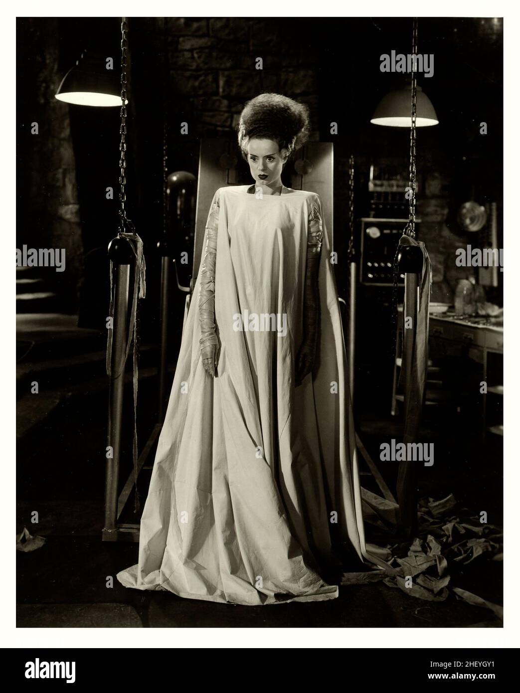 Bride of frankenstein hi-res stock photography and images - Alamy