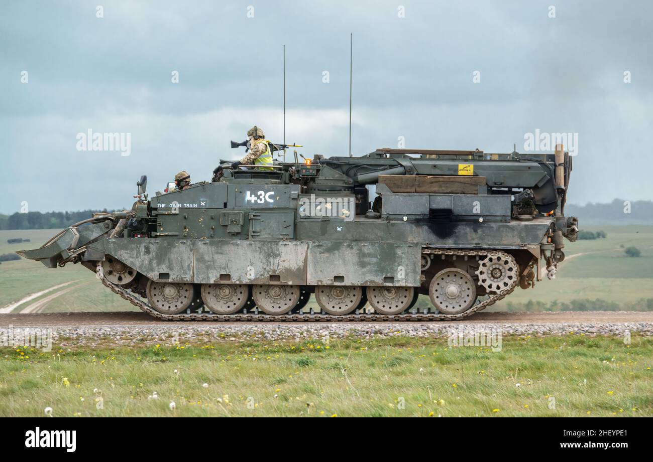British army challenger armoured repair and recovery vehicle crarrv at ...