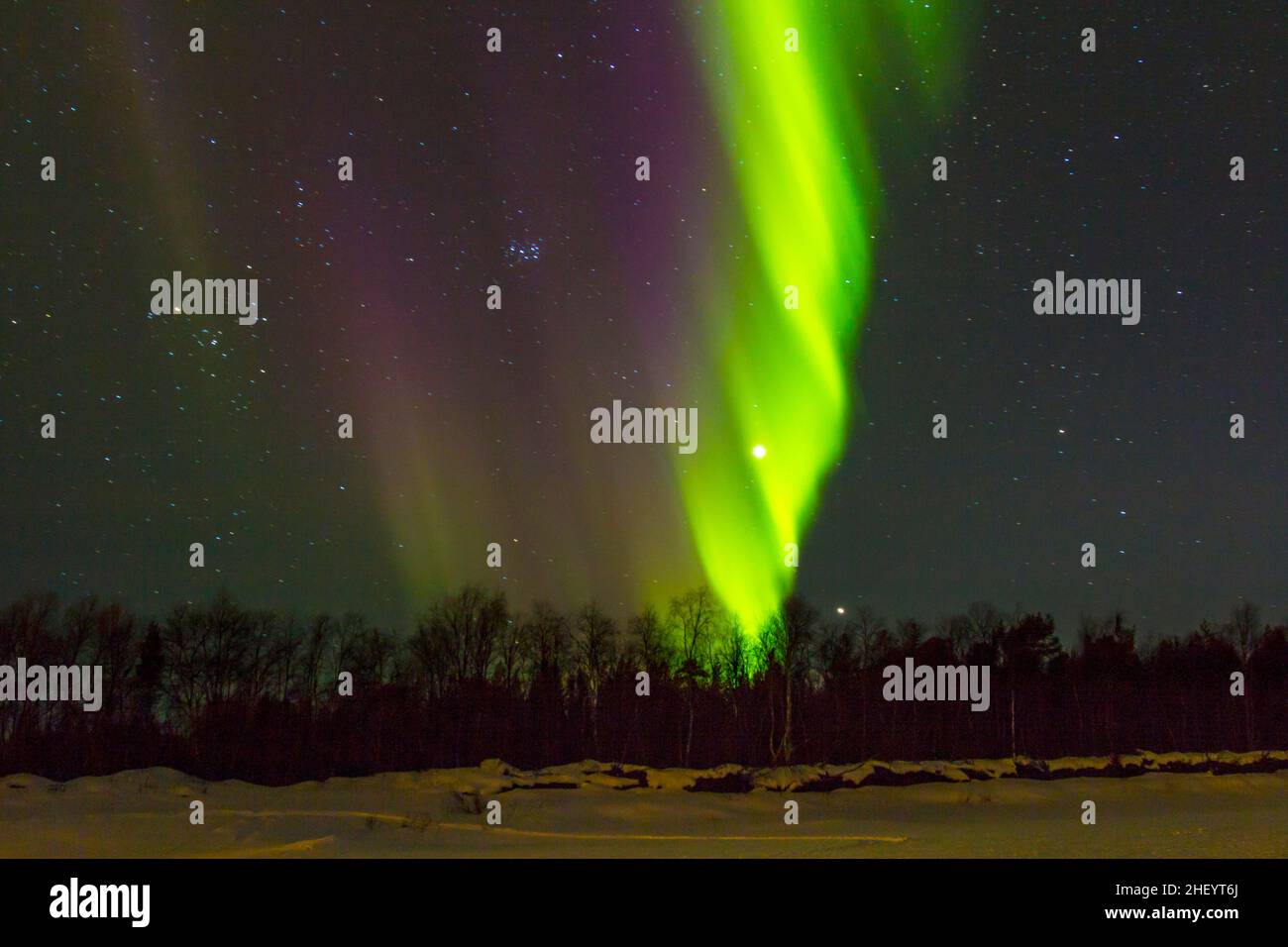 spectacular Northern Lights (Aurora borealis) over snowscape Stock ...