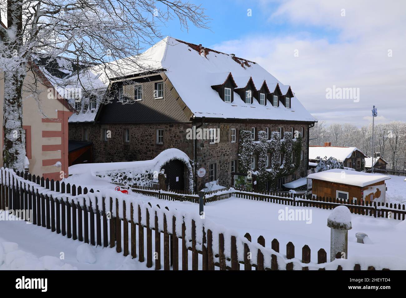 Urig Bernachten In Der Rhn