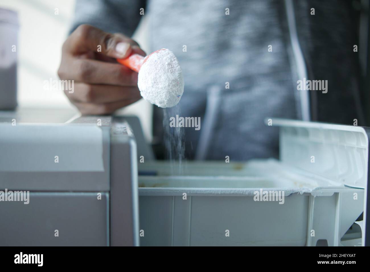 Powder pouring to chemical hi-res stock photography and images - Alamy