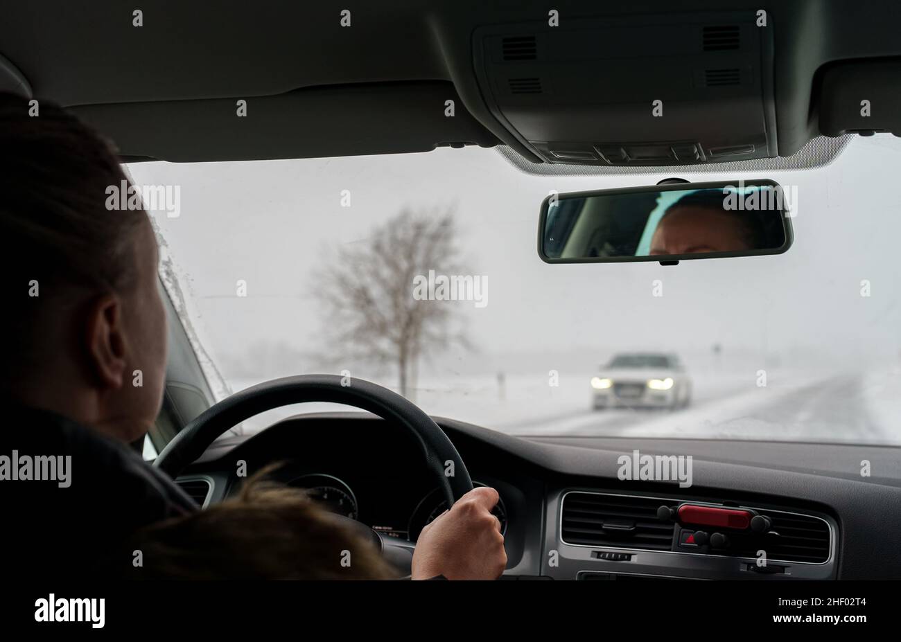 Safety woman bad driving hi-res stock photography and images - Alamy