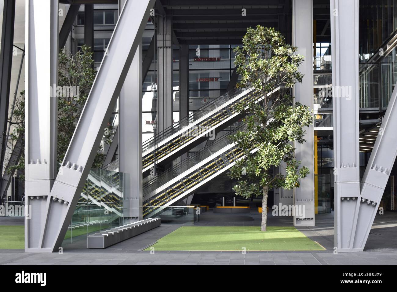 122 Leadenhall Street (Leadenhall Building) - modern skyscraper steel ...