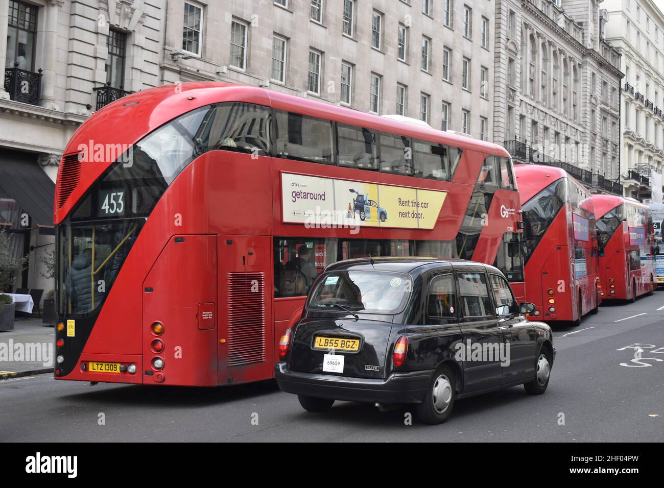 Double decker buses hi-res stock photography and images - Alamy