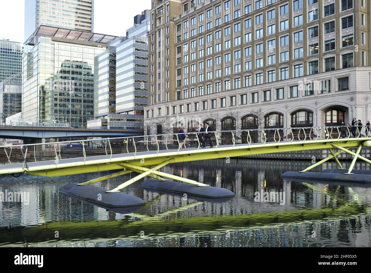 West India Quay Footbridge - floating bridge structure and modern ...