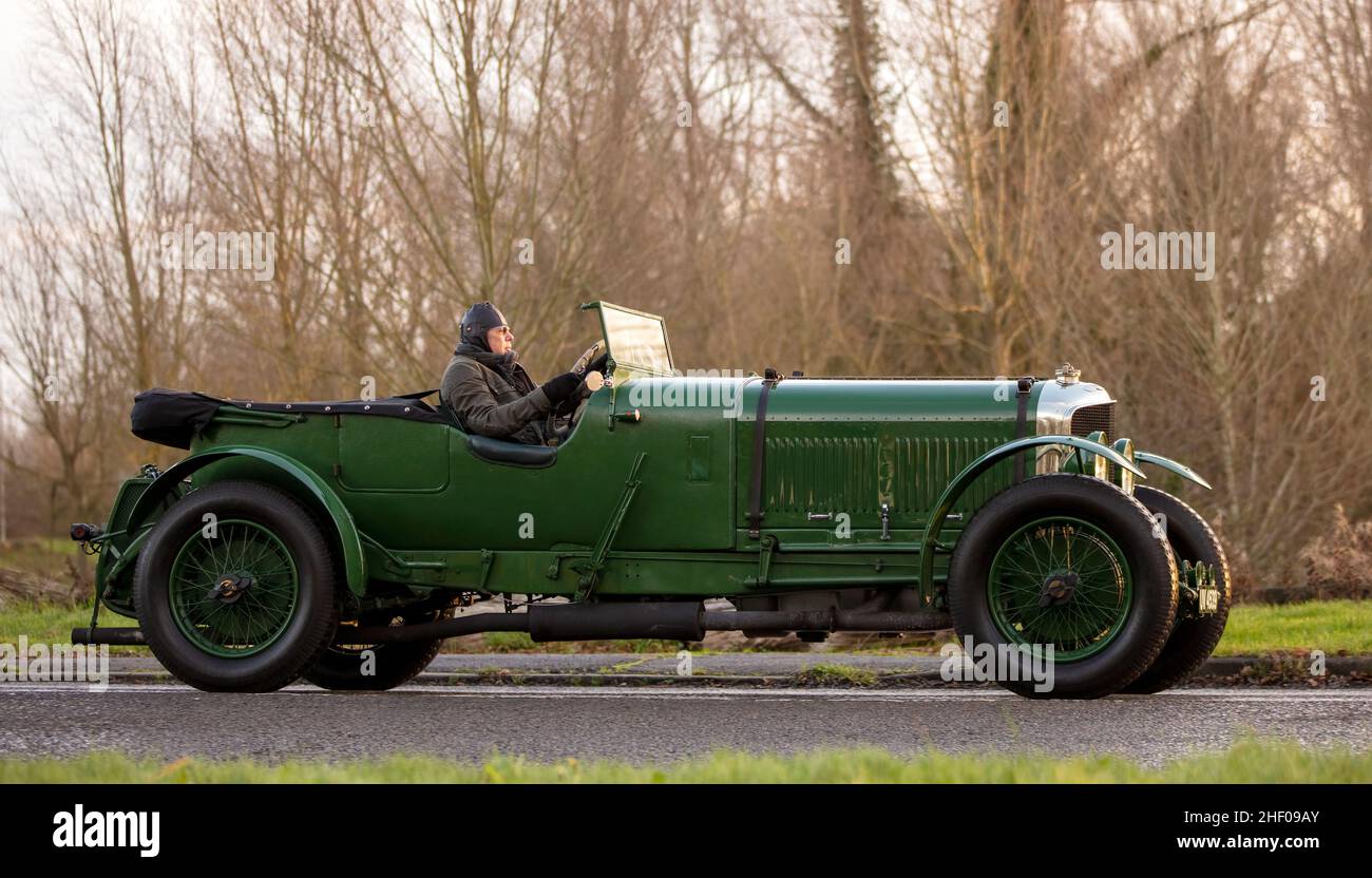 Car open bentley hi-res stock photography and images - Alamy