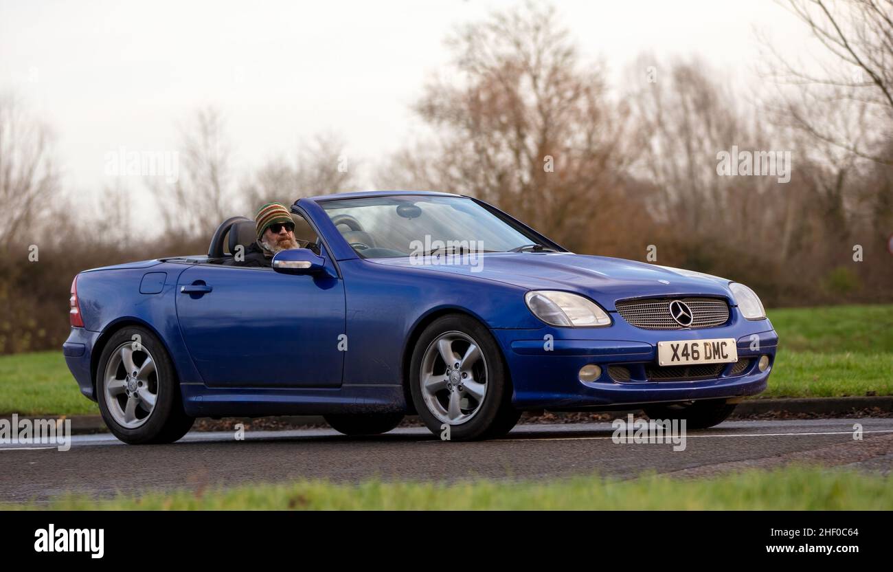Mercedes benz slk 320 hi-res stock photography and images - Alamy
