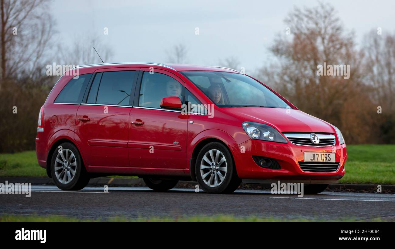 Zafira hi-res stock photography and images - Alamy