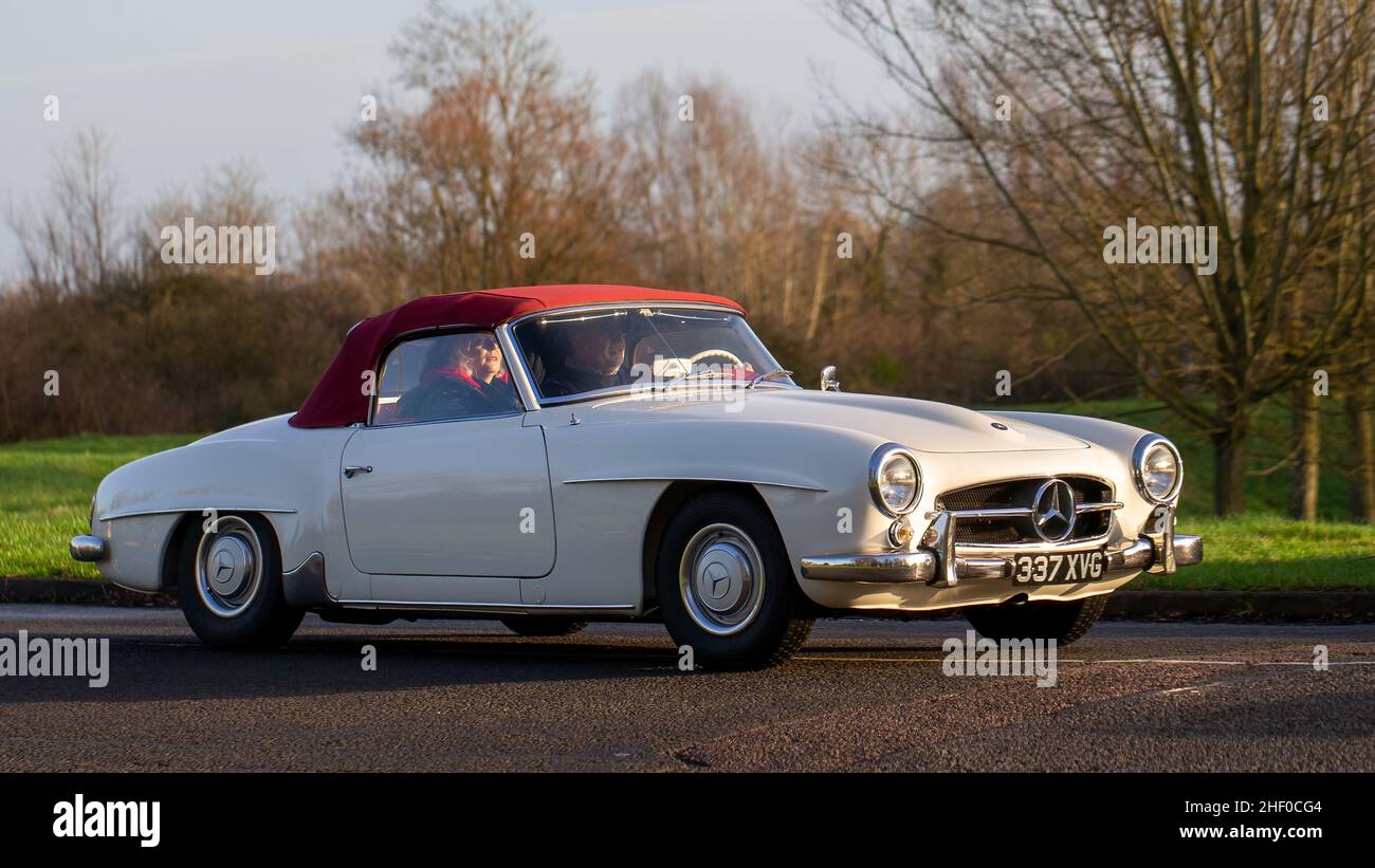 1961 Mercedes-Benz 190SL Roadster Stock Photo - Alamy