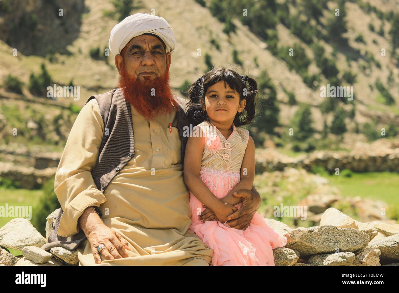 Pakistani child portrait hi-res stock photography and images - Alamy