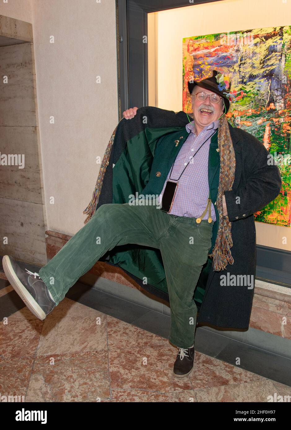 Wolfgang Prinz at the premiere of Der Sittich ( La Parruche ) on ...