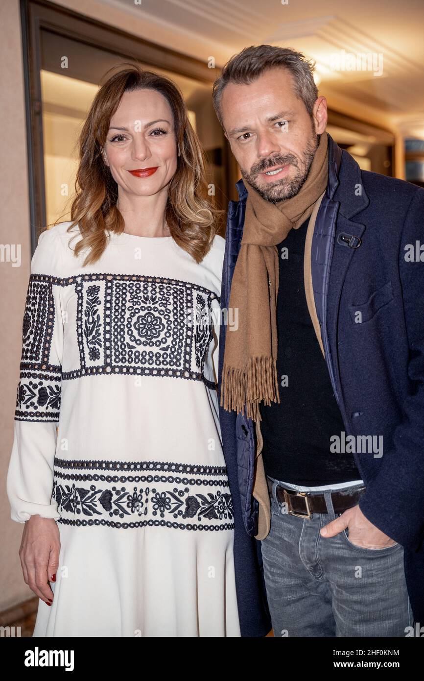 Viola Wedekind an Sven Waasner at the premiere of Der Sittich ( La ...