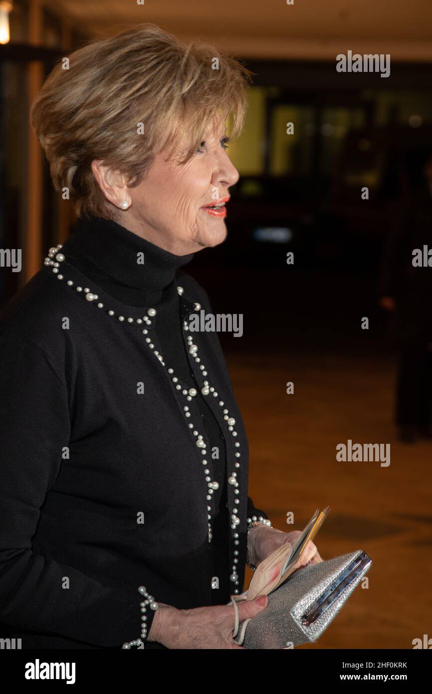 Munich, Germany. 12th Jan, 2022. Carolin Reiber at the premiere of Der ...