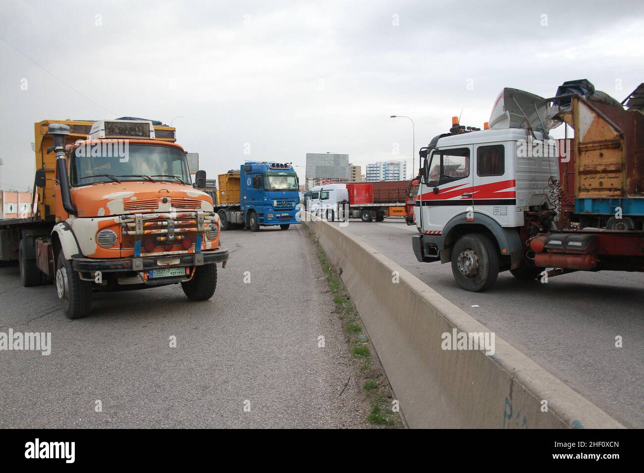 Truck drivers block entrance hi-res stock photography and images - Alamy