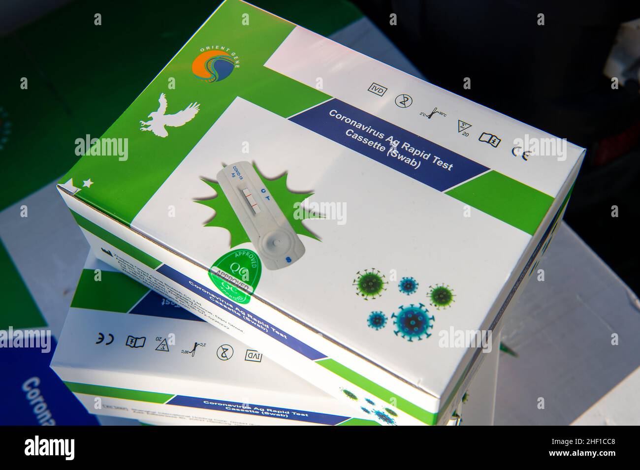 Lateral flow test boxes hi-res stock photography and images - Alamy