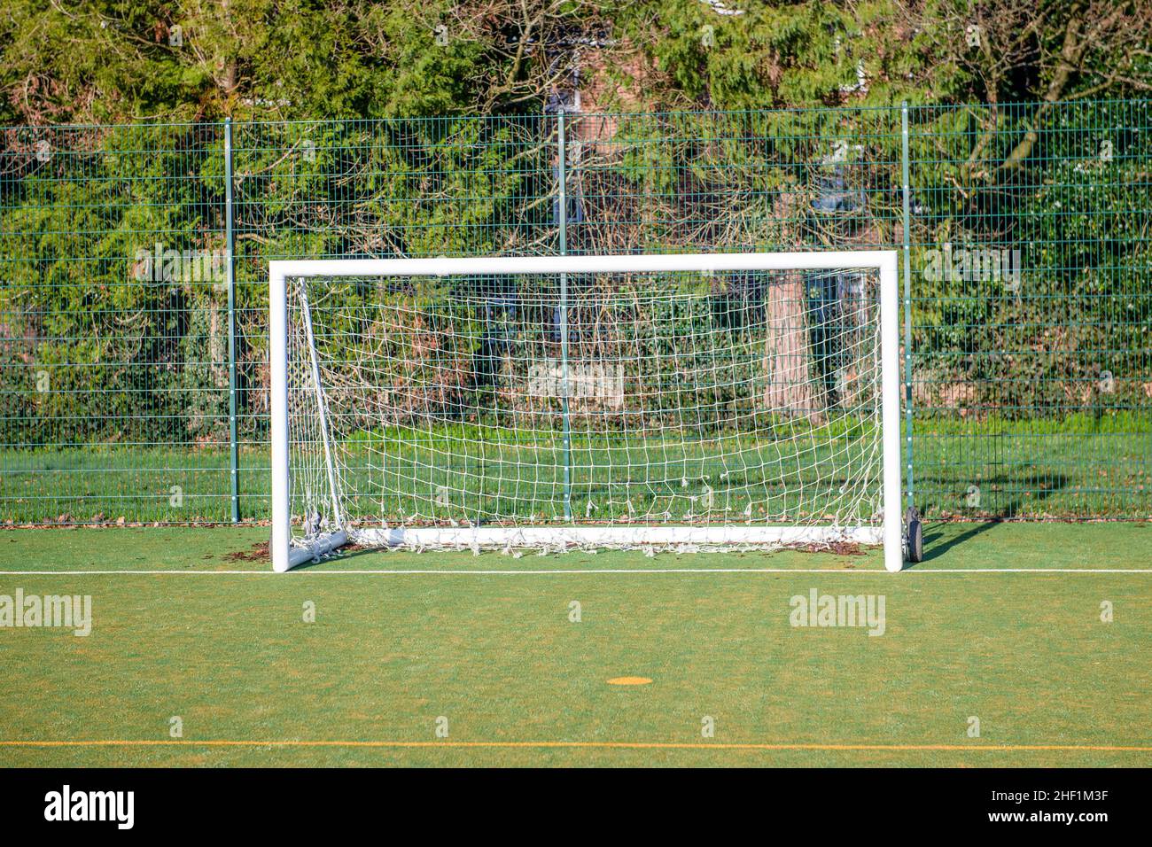 Five aside football not women hi-res stock photography and images - Alamy
