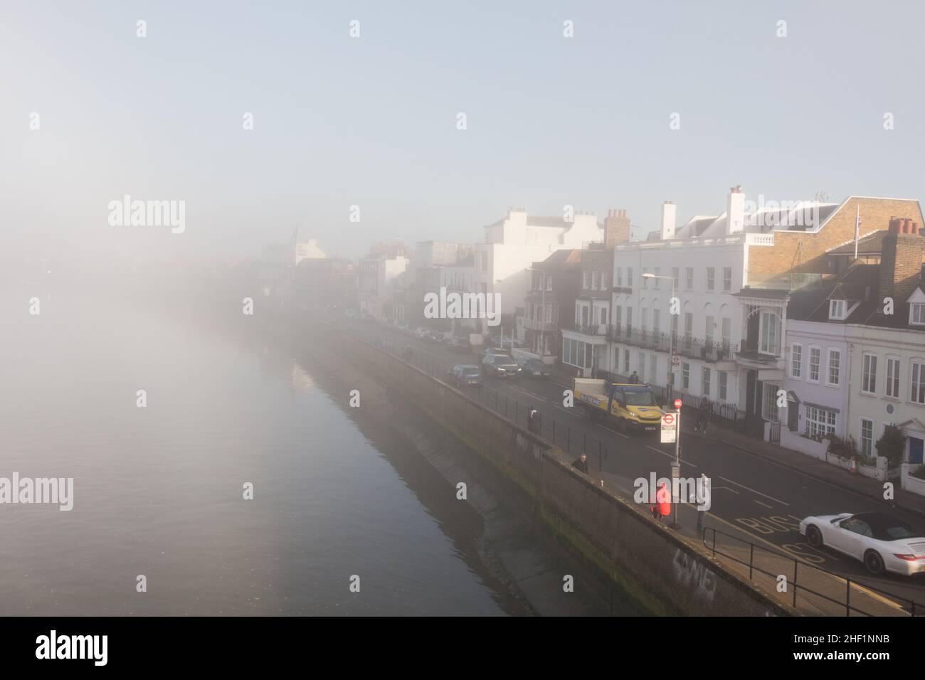 Dense fog descends on The Terrace, Barnes, London, SW13, England, U.K ...