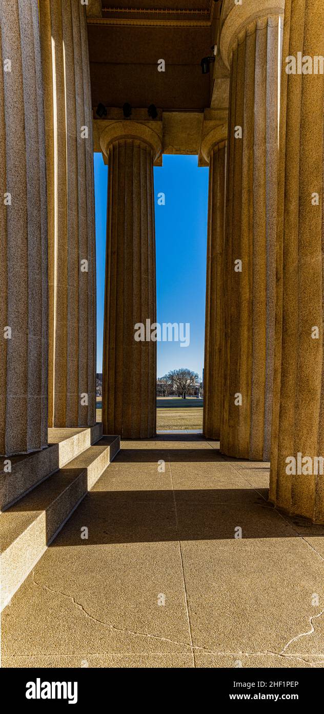Full Scale Replica of The Parthenon in Centennial Park, Nashville, Tennessee, USA Stock Photo ...
