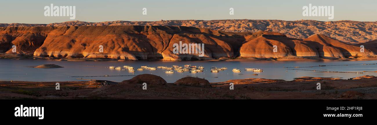 Houseboats at Bullfrog on Lake Powell in Utah, with a prominent ...