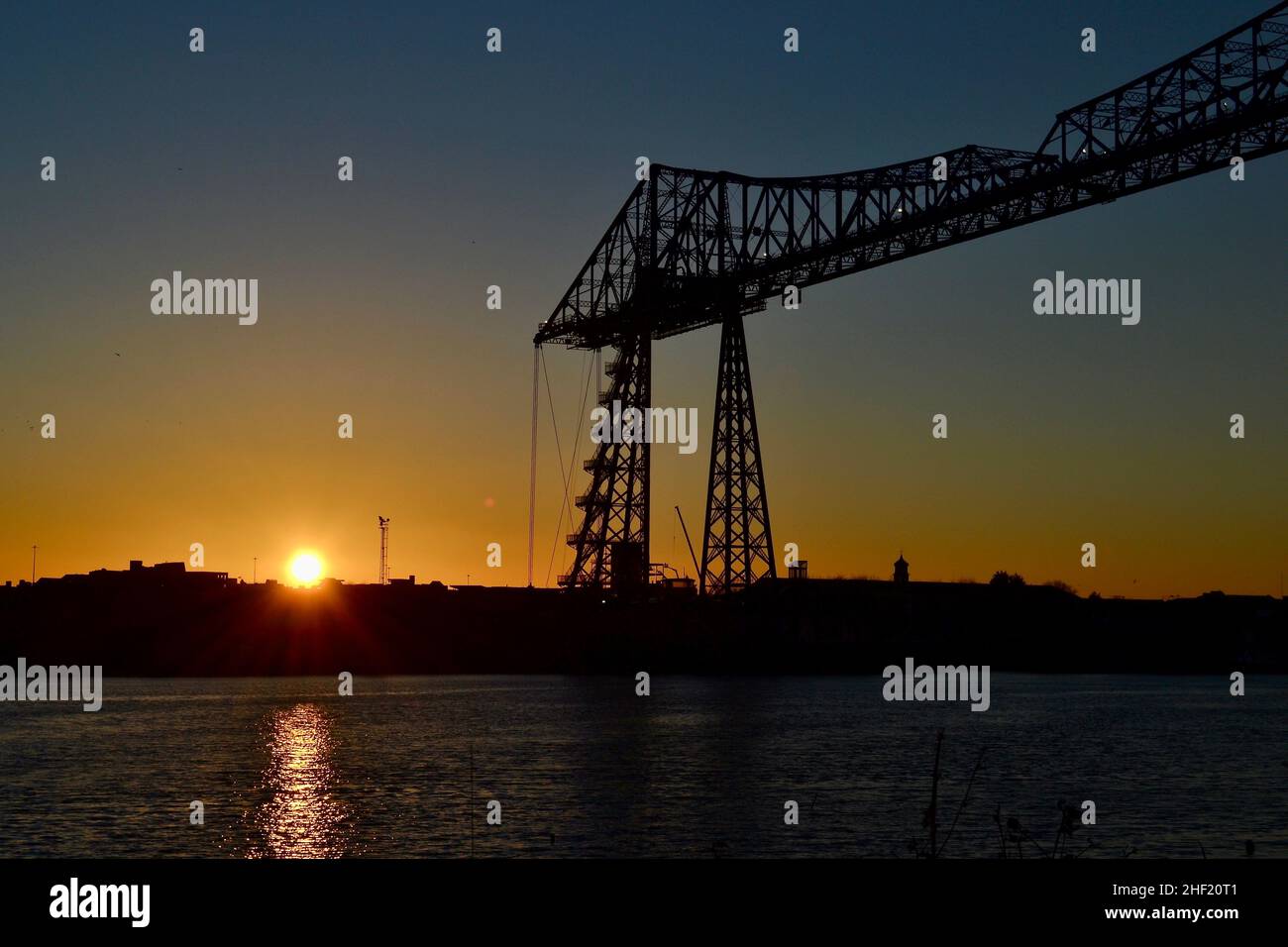 Tees transporter bridge silhouette hi-res stock photography and images ...