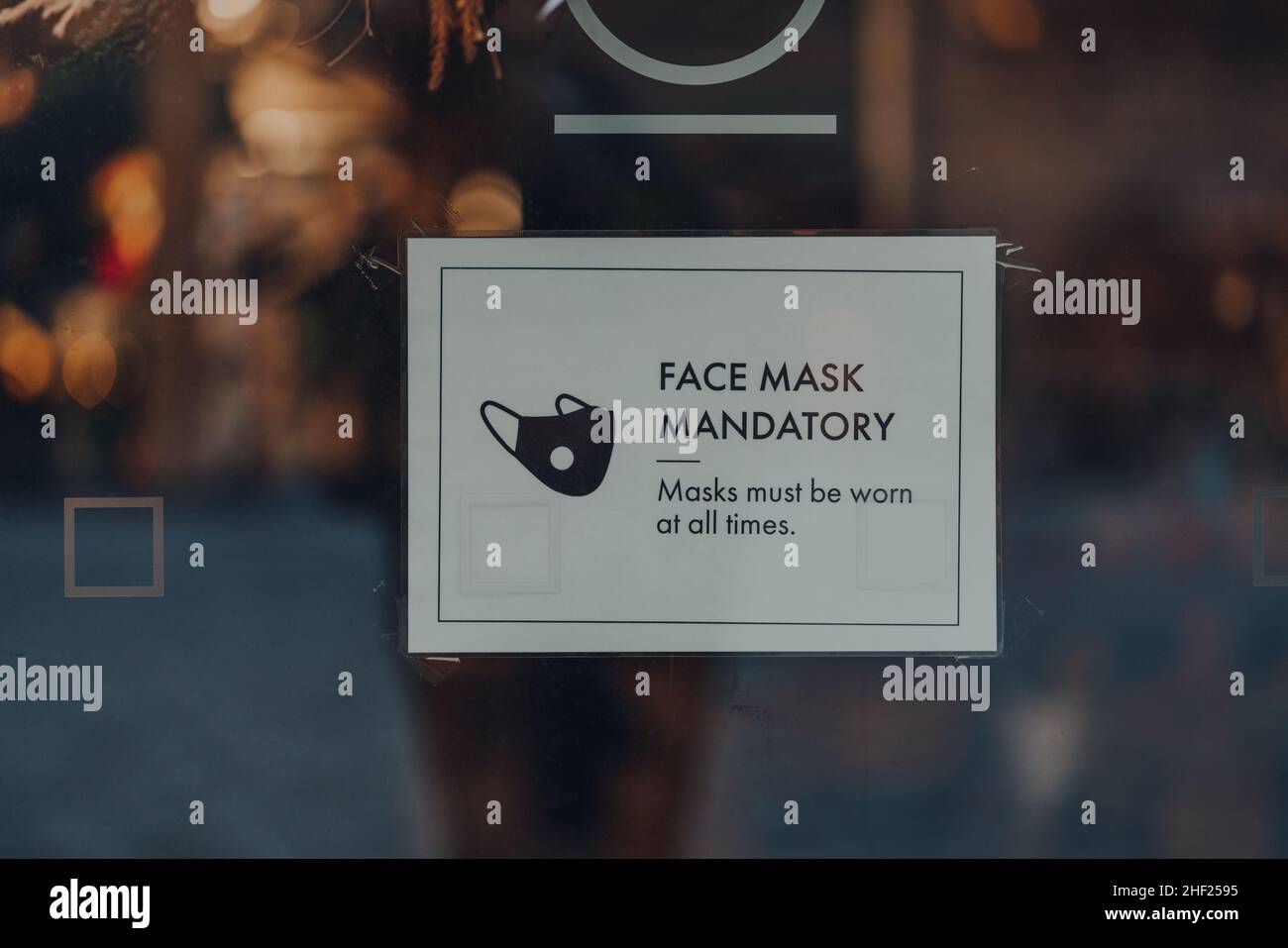 Face Mask Requirements England High Resolution Stock Photography and ...