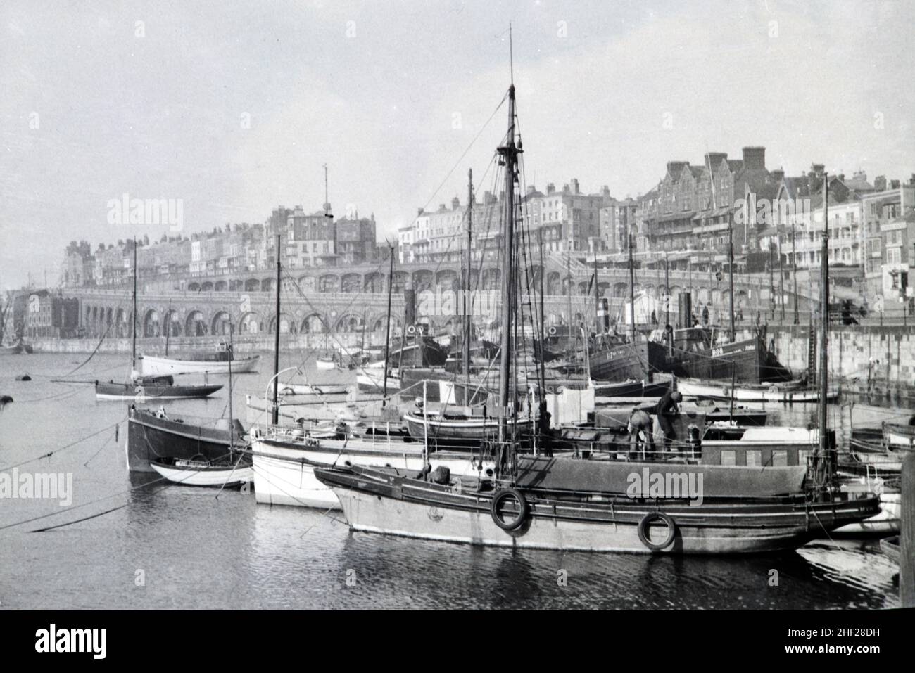 1930s port hi-res stock photography and images - Alamy