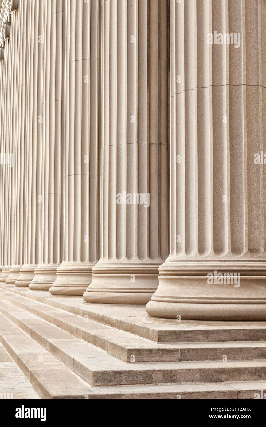 Resistance columns hi-res stock photography and images - Alamy
