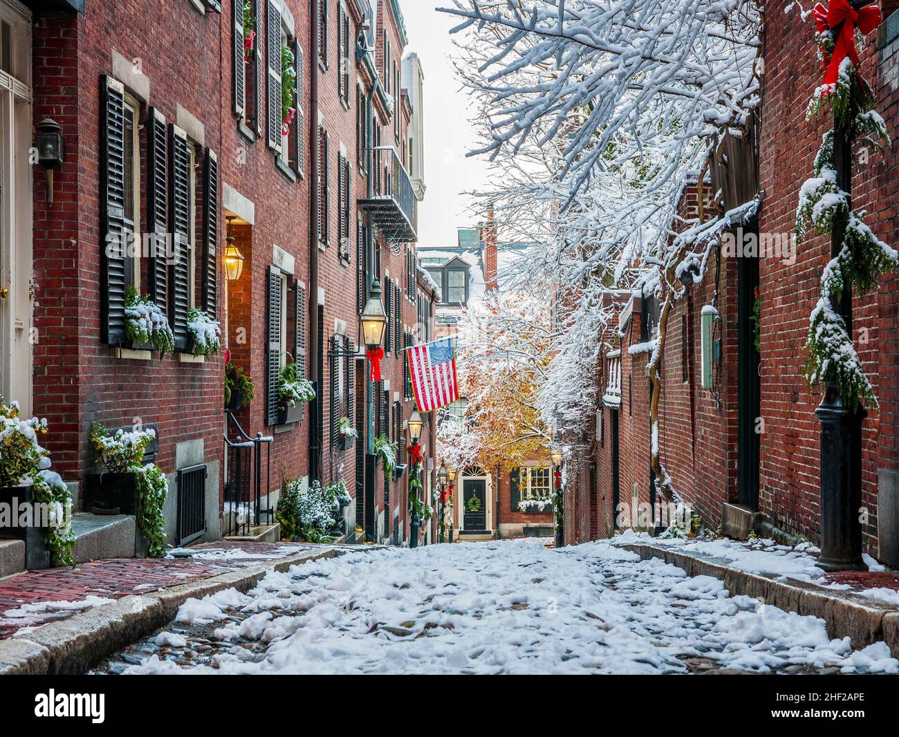 The colonial architecture of Acorn street in Boston, MA, USA Stock ...
