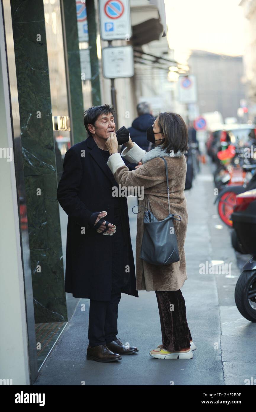 Milan, . 13th Jan, 2022. Milan, 13-01-2022 Gianni Morandi and his wife ...