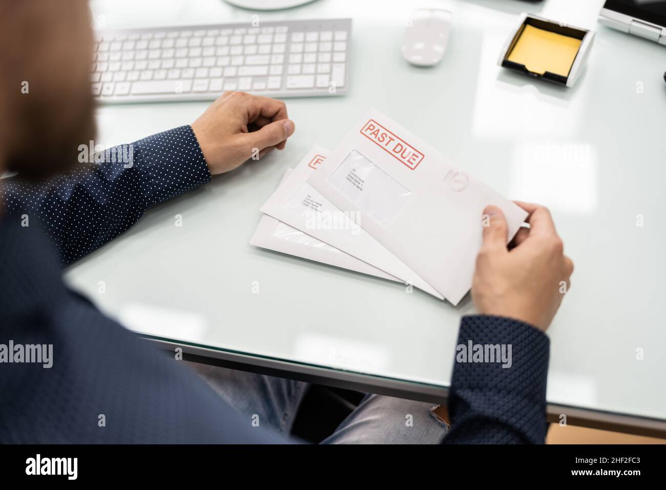 Extreme Close-up Of Past Due Bill Envelope Stock Photo - Alamy