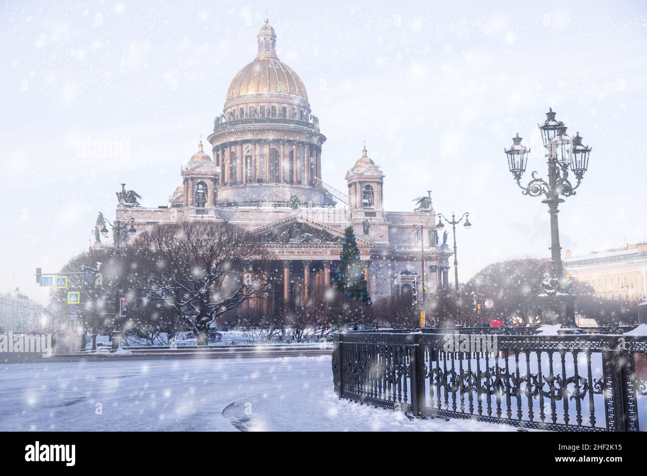 Winter in St. Petersburg. View of St. Isaac's Cathedral in the snow ...