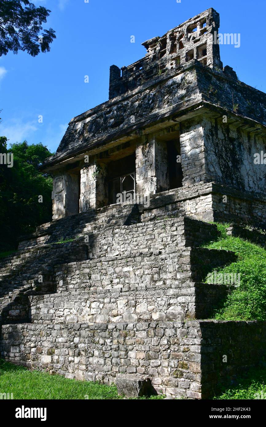 Temple of the Sun, (El Templo del Sol) Palenque Archaeological site ...