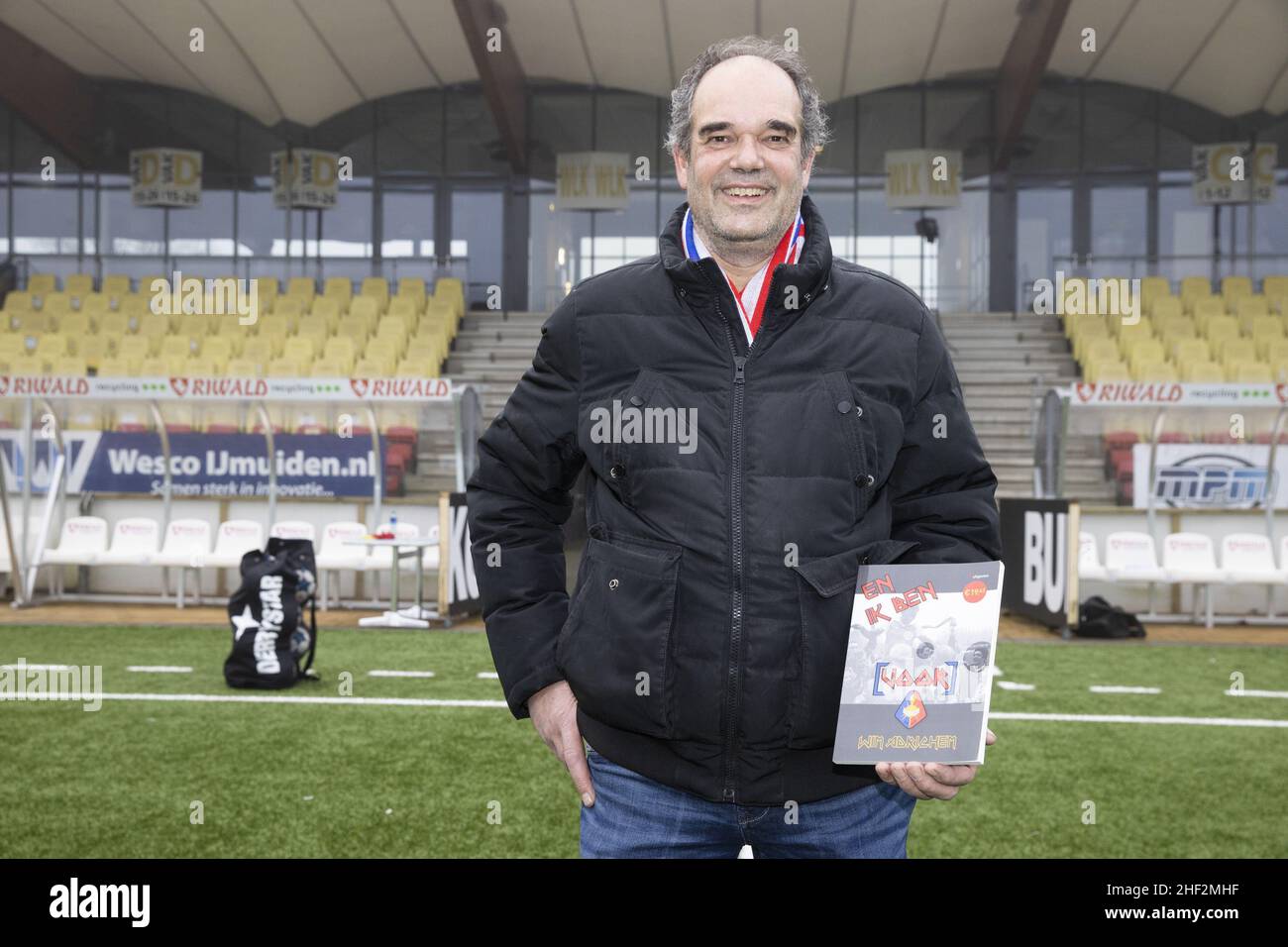 Velsen-Zuid , 13-01-2022 , Buko Stadion , Dutch football , Telstar fan ...