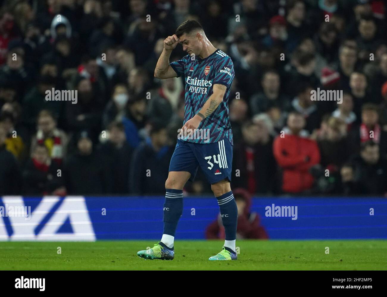 Granit xhaka red card hi-res stock photography and images - Alamy