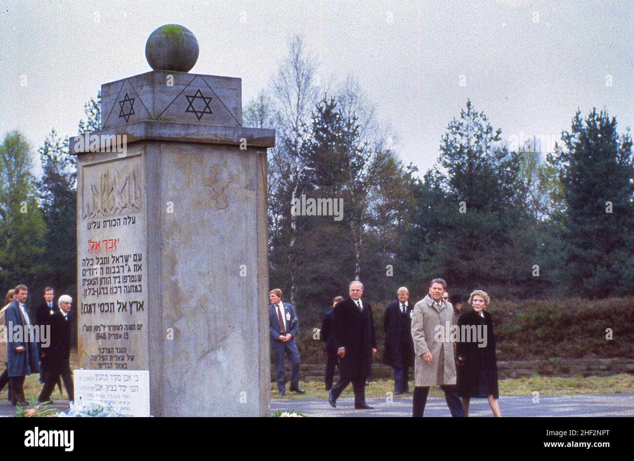 Bb81 reagan bitburg hi-res stock photography and images - Alamy