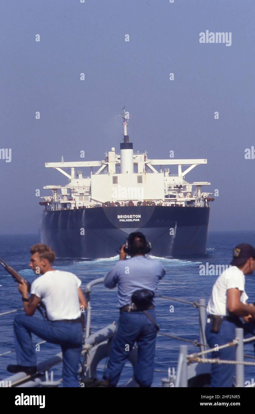 Oil tanker crew hi-res stock photography and images - Alamy