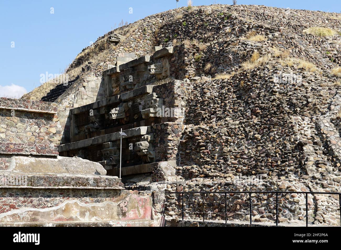 Feathered Serpent Pyramid or Temple of Quetzalcoatl (pirámide de la ...