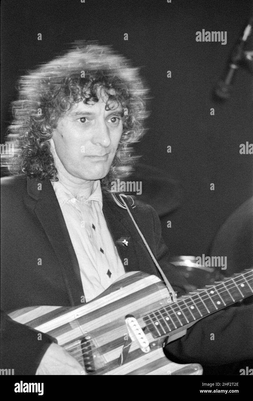 Albert lee guitarist hi-res stock photography and images - Alamy