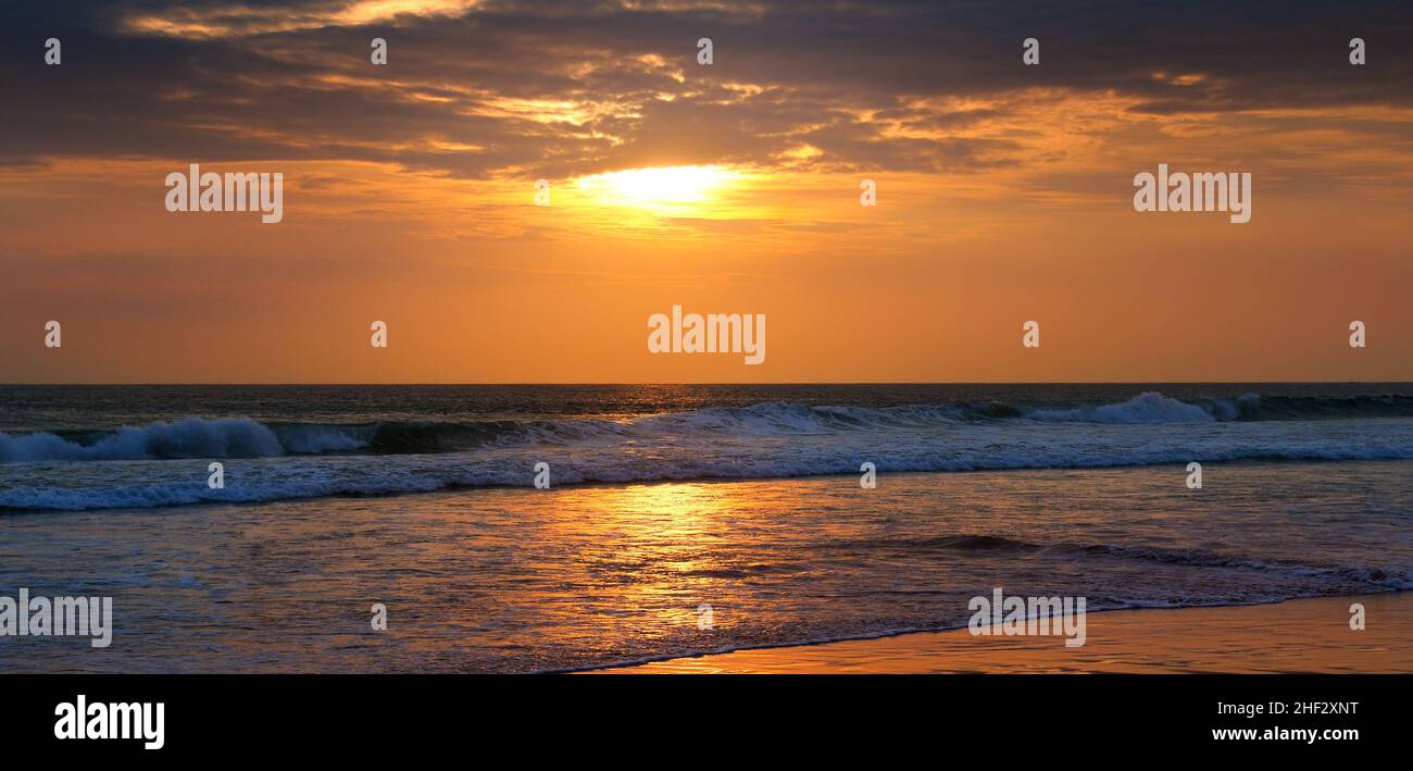 Beach of the ocean and golden sun rise. Bright beautiful background ...