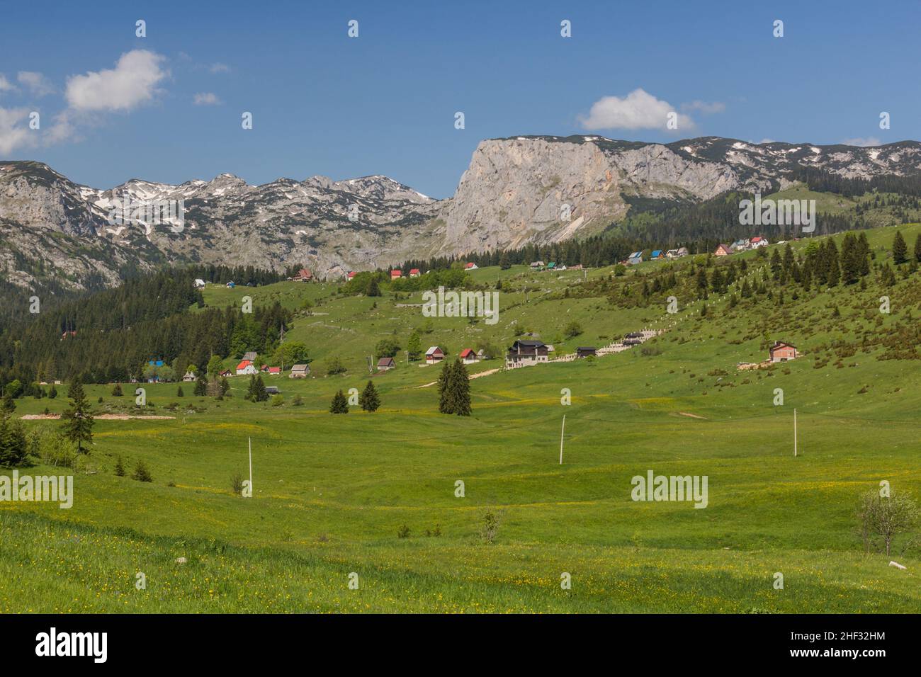 Houses of Zabljak village and peaks of Durmitor mountains, Montenegro ...