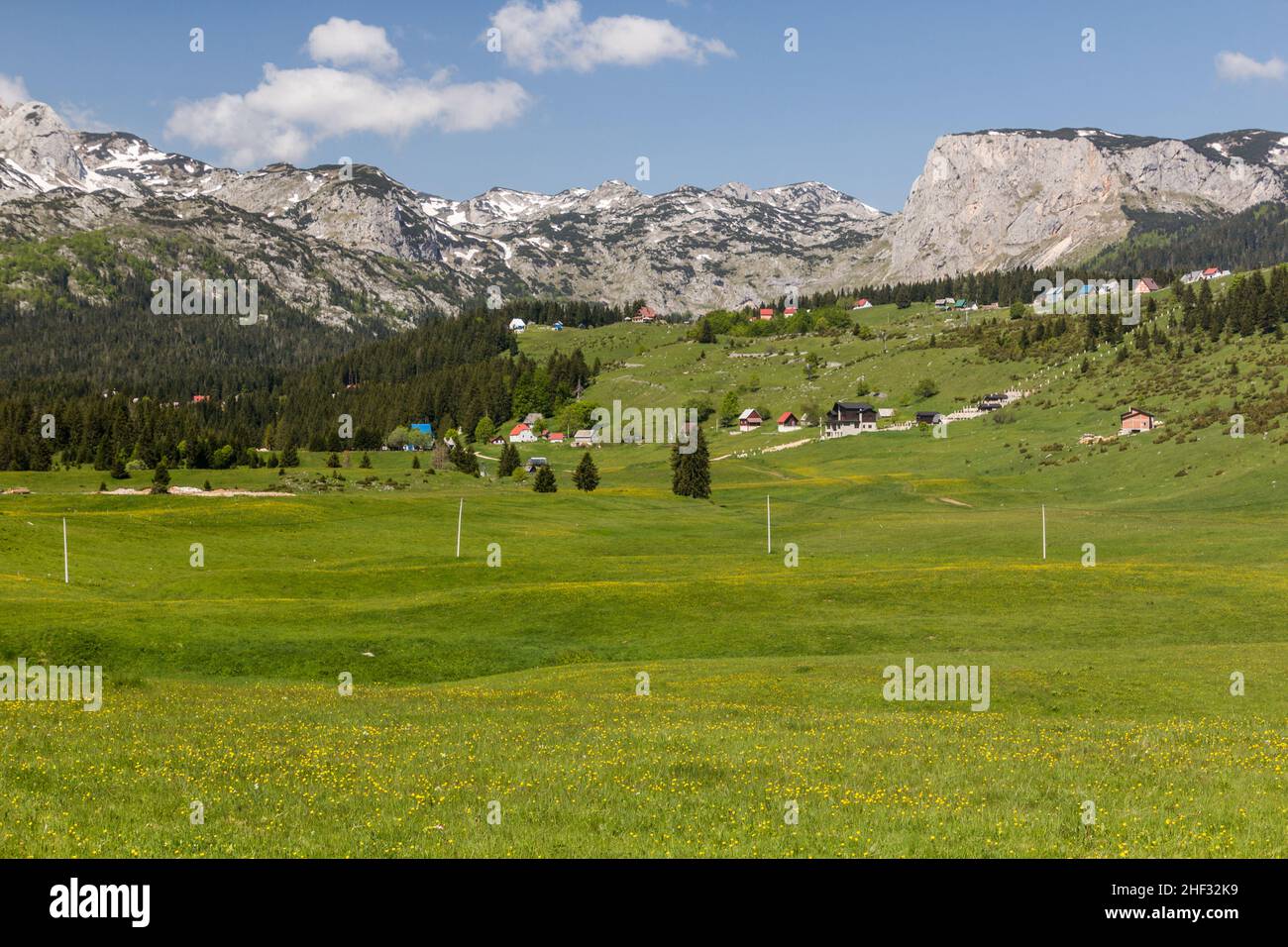 Houses of Zabljak village and peaks of Durmitor mountains, Montenegro ...