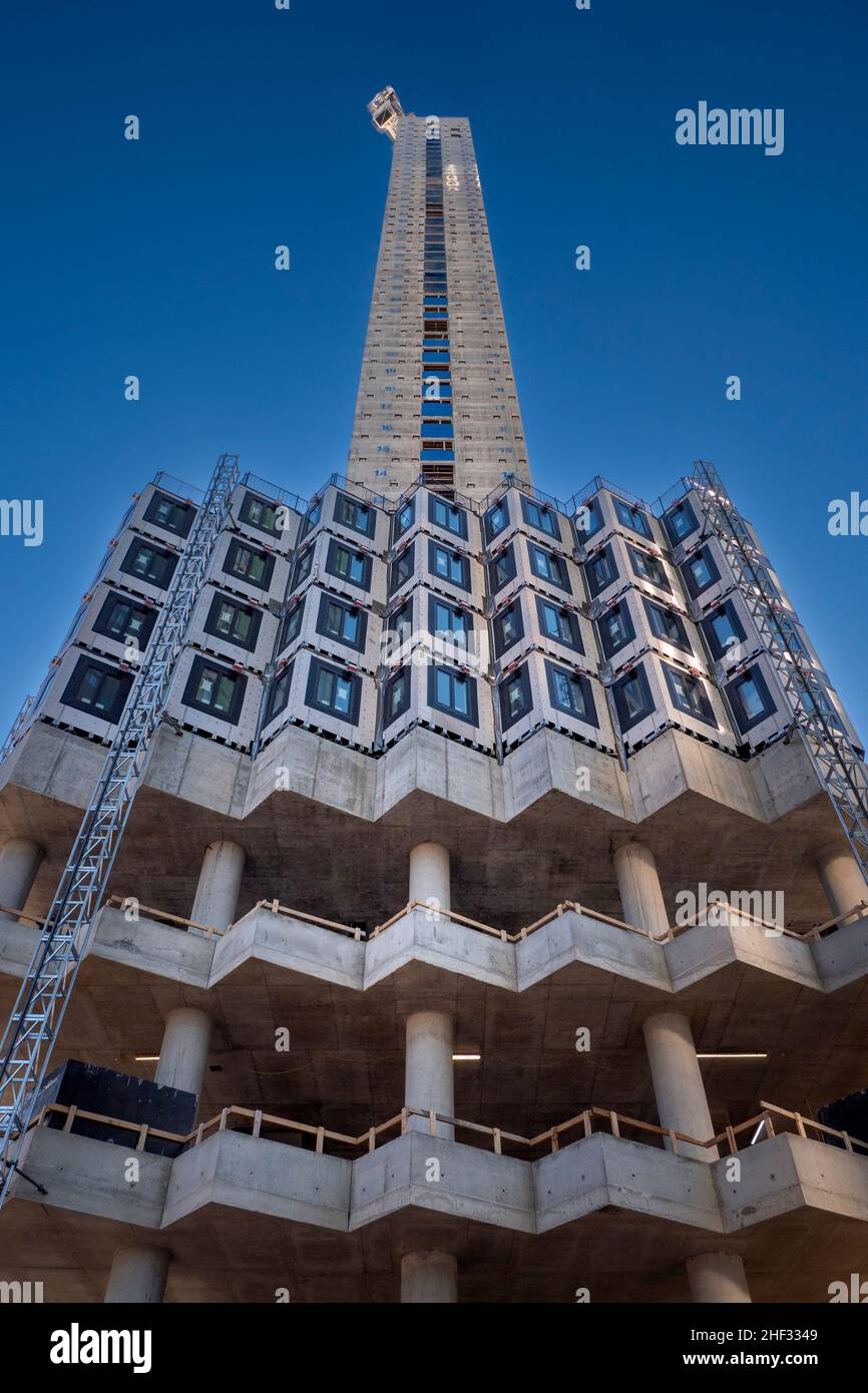 New apartment buildings being built, Croydon, Surrey, UK Stock Photo ...