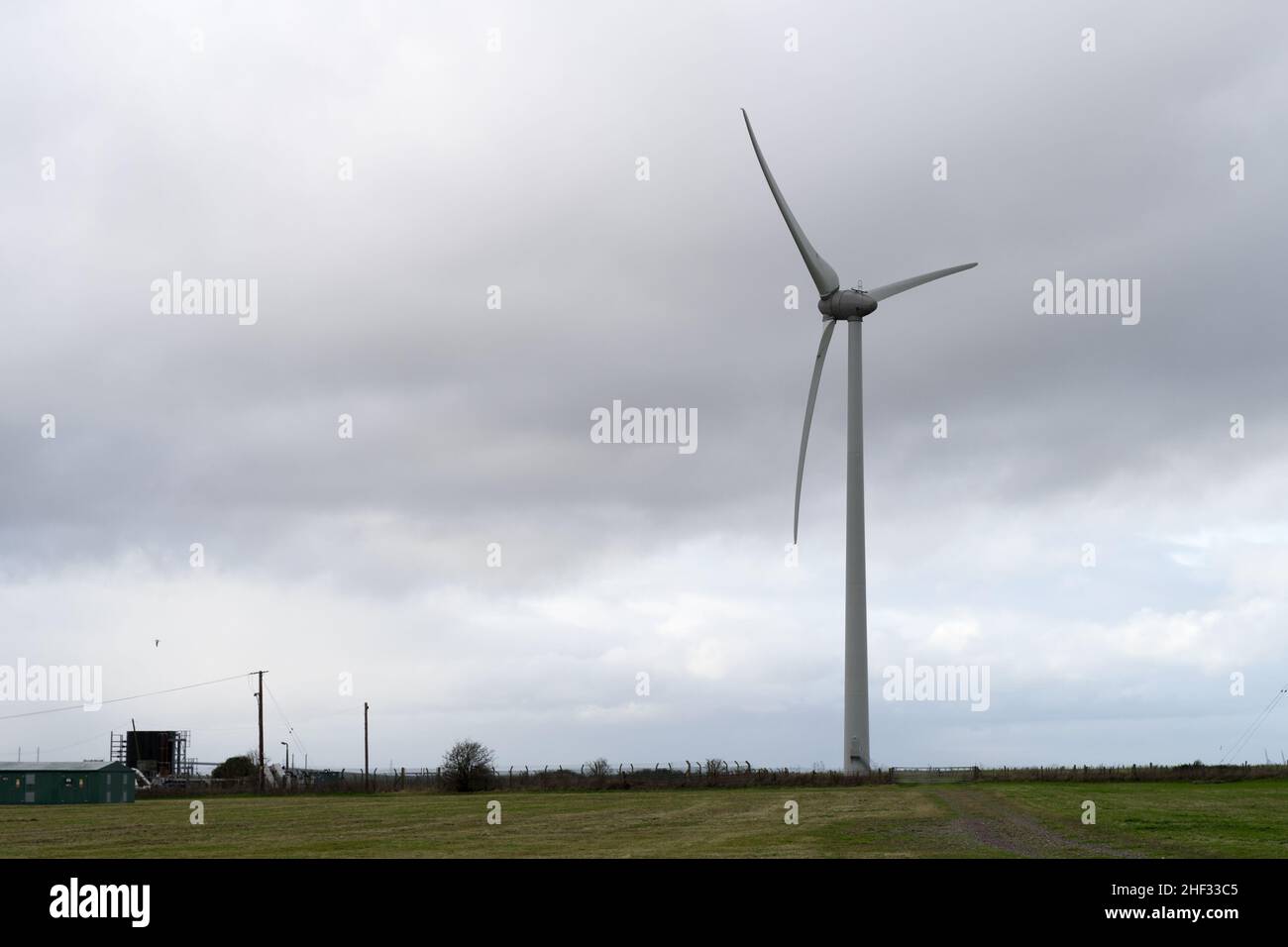 wind turbine blades in the wind farm Kent England UK Stock Photo - Alamy
