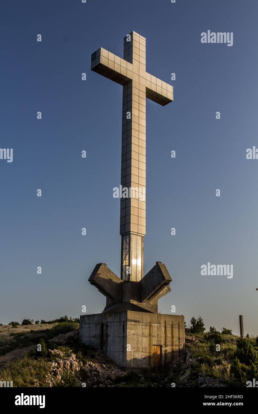 Hum mountain hi-res stock photography and images - Alamy