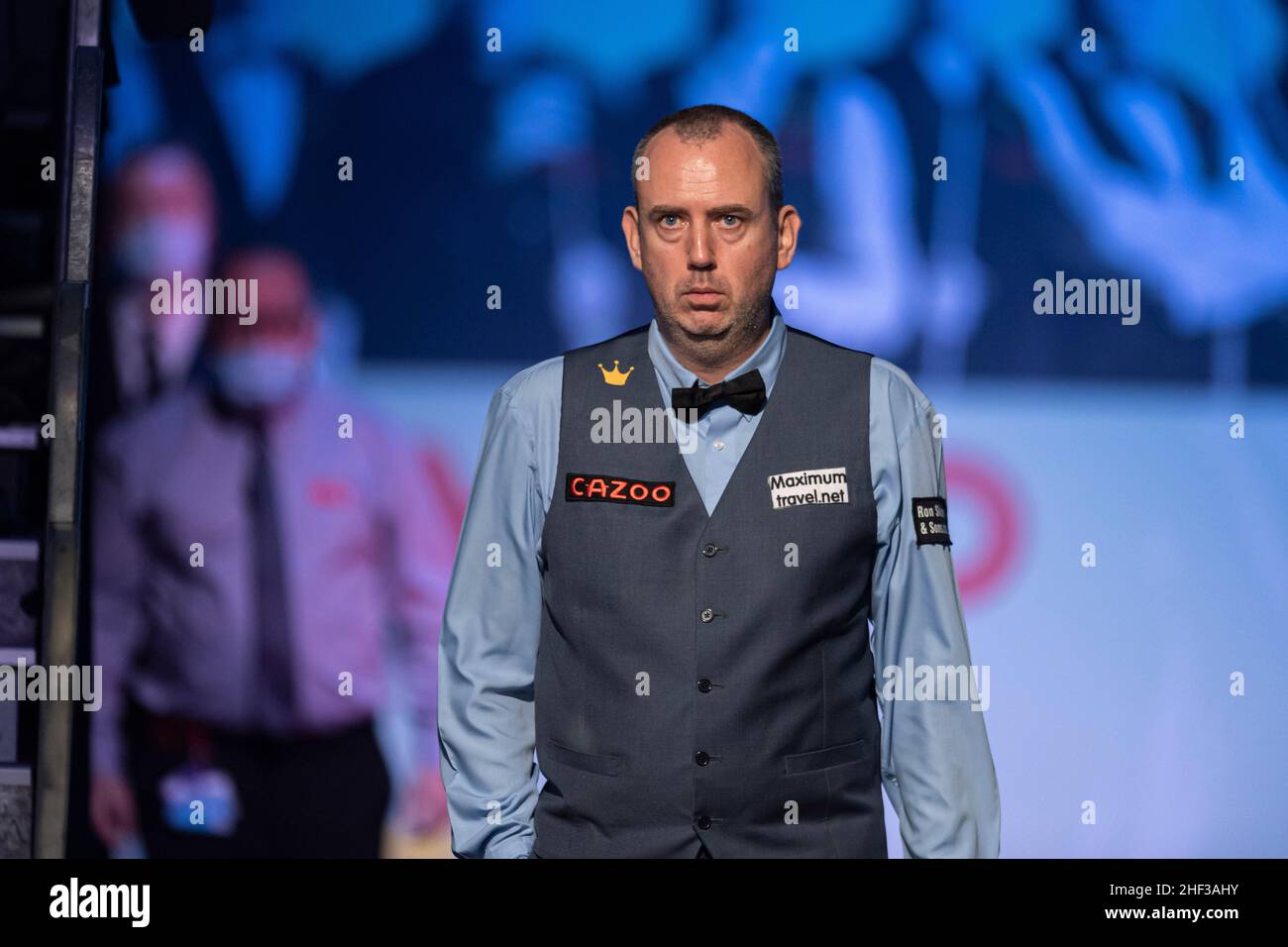 John williams (snooker referee) hi-res stock photography and images - Alamy